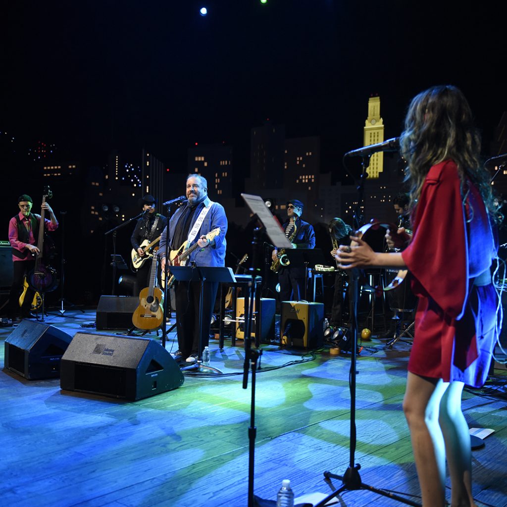 The Mavericks rock ACL En Espanol - Austin City Limits